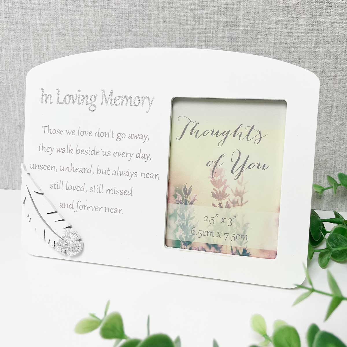 How to create a beautiful memory table for a funeral