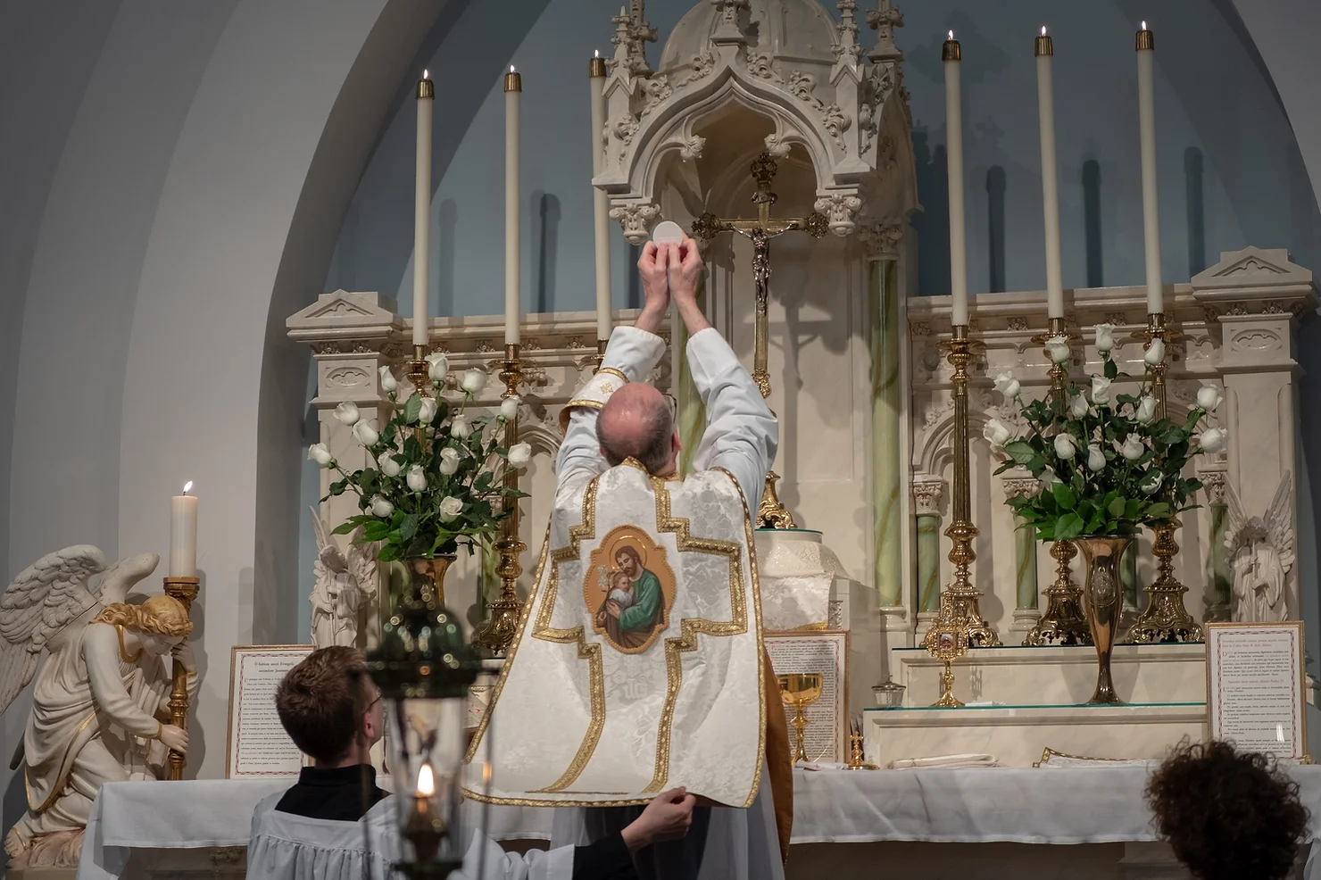 How long is a Catholic funeral mass?